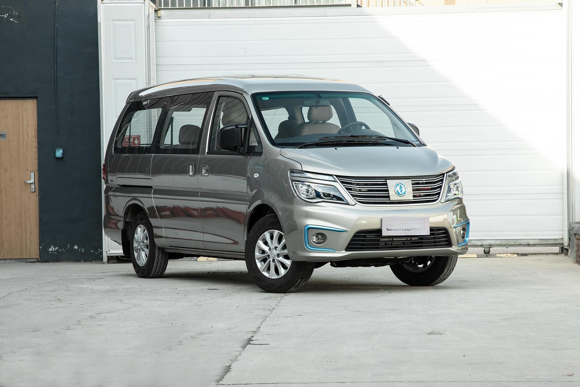 Langes Auto der Driving-Range-400KM Dongfeng M5ev Mpv Ev mit 4 Türen 5 ...